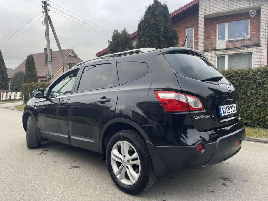 Melns Nissan qashqai+2 2011 Alīta, ar dzinēja tilpumu 2.00 L un nobraukumu 202 tūkst. km par 4799 €, foto 4 vietnē AUTOMOTO.COM.LV