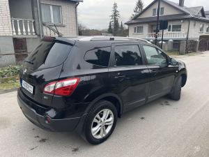 Melns Nissan qashqai+2 2011 Alīta, ar dzinēja tilpumu 2.00 L un nobraukumu 202 tūkst. km par 4799 €, foto 6 vietnē AUTOMOTO.COM.LV