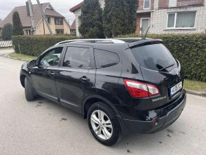 Melns Nissan qashqai+2 2011 Alīta, ar dzinēja tilpumu 2.00 L un nobraukumu 202 tūkst. km par 4799 €, foto 8 vietnē AUTOMOTO.COM.LV