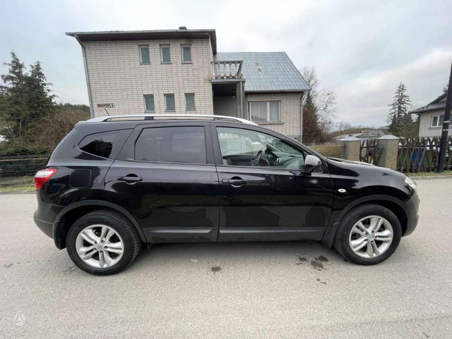 Melns Nissan qashqai+2 2011 Alīta, ar dzinēja tilpumu 2.00 L un nobraukumu 202 tūkst. km par 4799 €, foto 13 vietnē AUTOMOTO.COM.LV