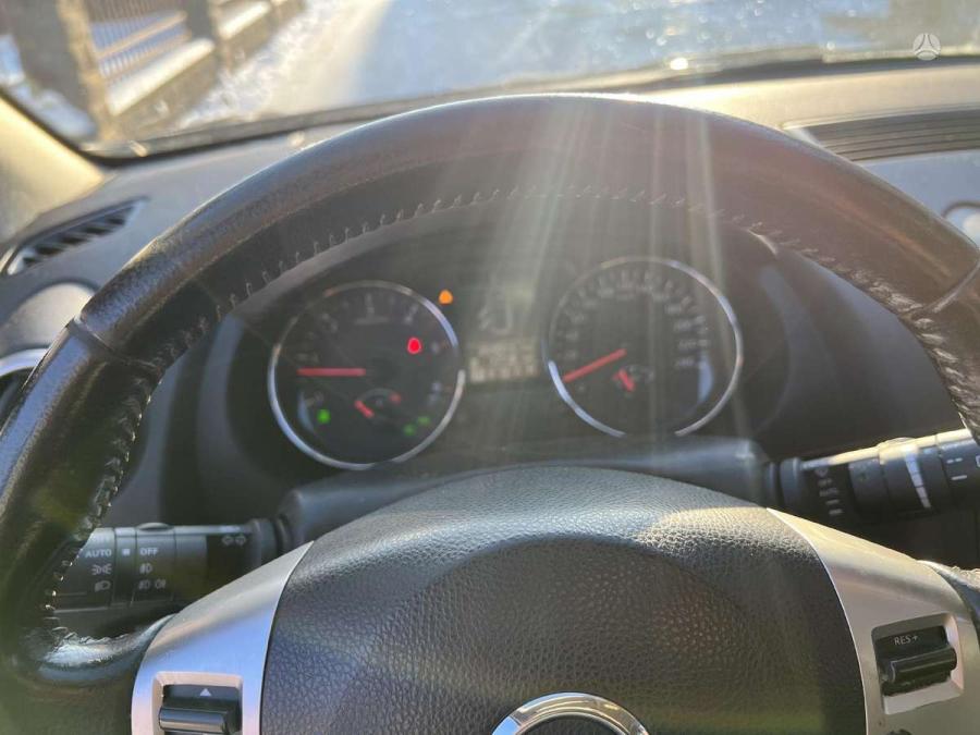 Melns Nissan qashqai+2 2011 Kauņa, ar dzinēja tilpumu 2.00 L un nobraukumu 258 tūkst. km par 5200 €, foto 14 vietnē AUTOMOTO.COM.LV