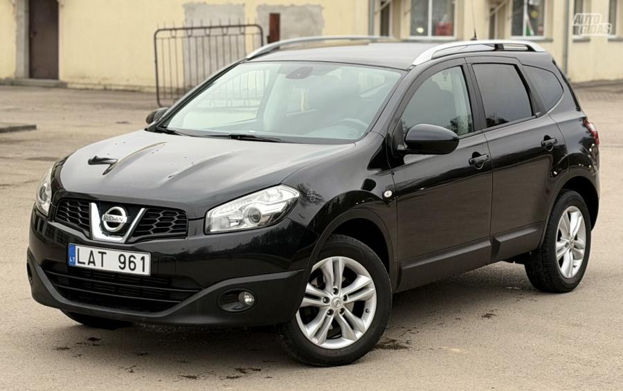 Black Nissan qashqai+2 2011 in Radviliskis, with an engine capacity of 1.50 L and mileage of 307 thousand km for 4700 €, photo 2 on AUTOMOTO.COM.LV