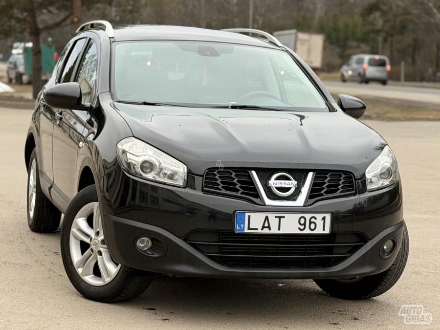 Black Nissan qashqai+2 2011 in Radviliskis, with an engine capacity of 1.50 L and mileage of 307 thousand km for 4700 €, photo 3 on AUTOMOTO.COM.LV