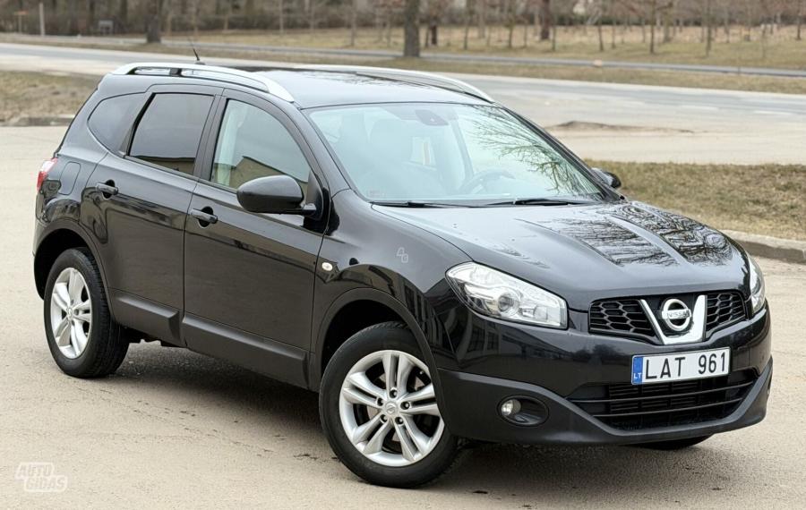Black Nissan qashqai+2 2011 in Radviliskis, with an engine capacity of 1.50 L and mileage of 307 thousand km for 4700 €, photo 5 on AUTOMOTO.COM.LV