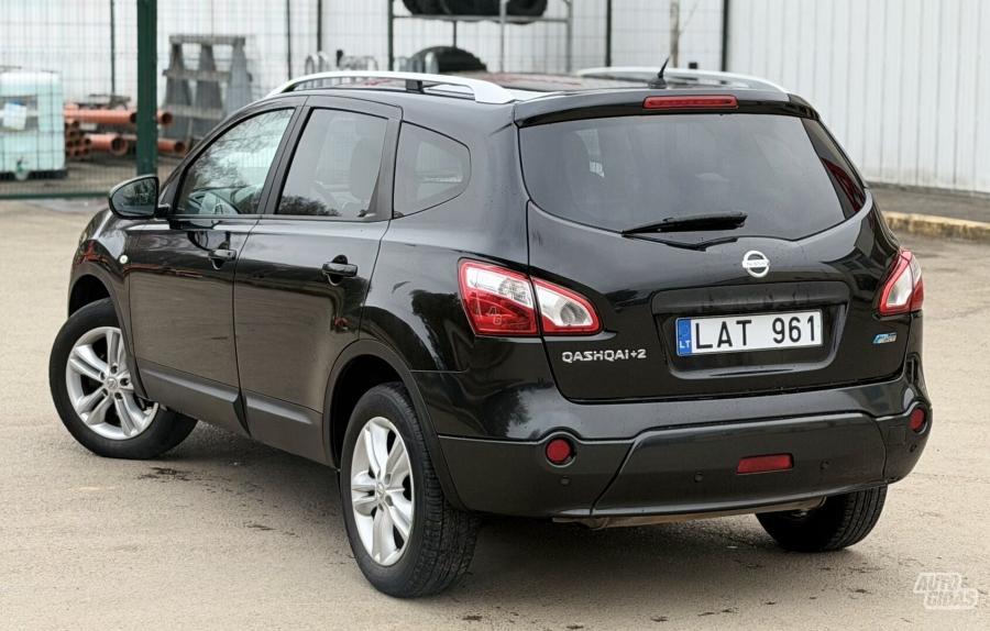 Black Nissan qashqai+2 2011 in Radviliskis, with an engine capacity of 1.50 L and mileage of 307 thousand km for 4700 €, photo 8 on AUTOMOTO.COM.LV