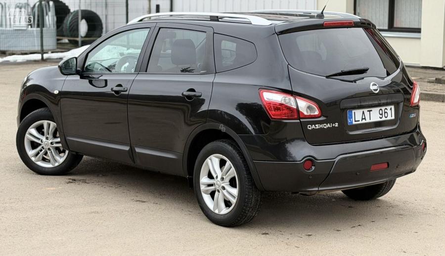 Black Nissan qashqai+2 2011 in Radviliskis, with an engine capacity of 1.50 L and mileage of 307 thousand km for 4700 €, photo 12 on AUTOMOTO.COM.LV