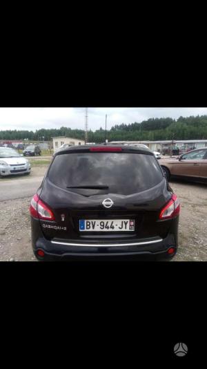 Black Nissan qashqai+2 2011 in Vilnius, with an engine capacity of 2.00 L and mileage of 260 thousand km for 5350 €, photo 6 on AUTOMOTO.COM.LV
