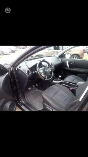 Black Nissan qashqai+2 2011 in Vilnius, with an engine capacity of 2.00 L and mileage of 260 thousand km for 5350 €, photo 8 on AUTOMOTO.COM.LV