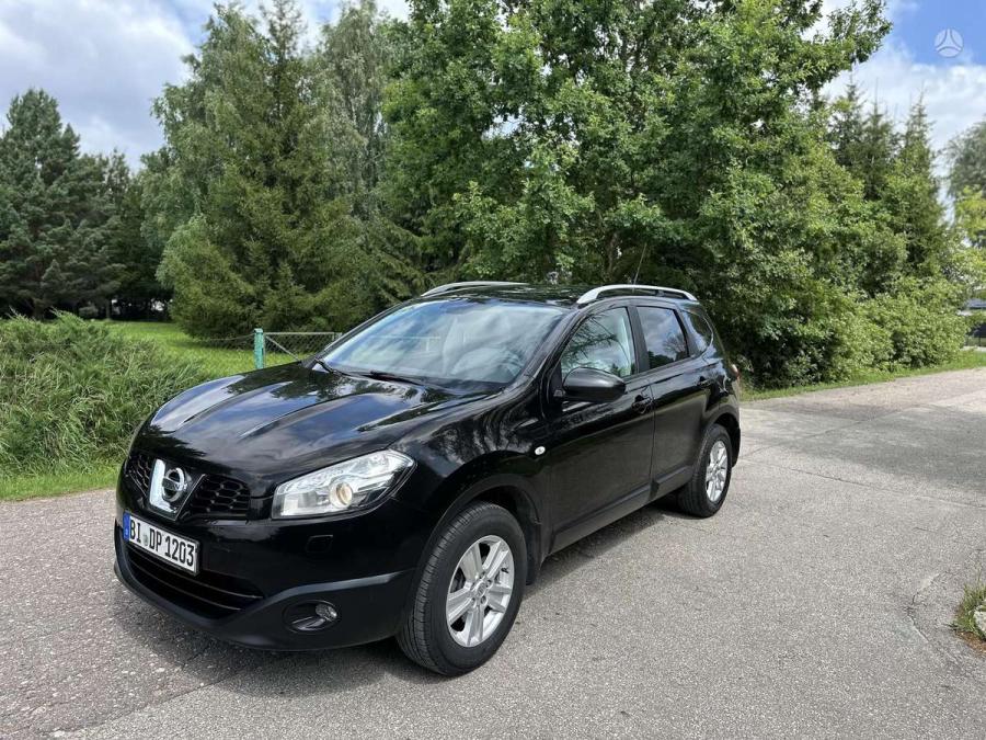 Black Nissan qashqai+2 2011 in Kaunas, with an engine capacity of 2.00 L and mileage of 197 thousand km for 4650 €, photo 3 on AUTOMOTO.COM.LV