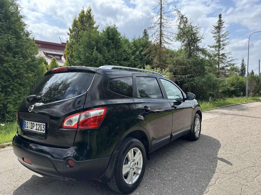 Black Nissan qashqai+2 2011 in Kaunas, with an engine capacity of 2.00 L and mileage of 197 thousand km for 4650 €, photo 15 on AUTOMOTO.COM.LV
