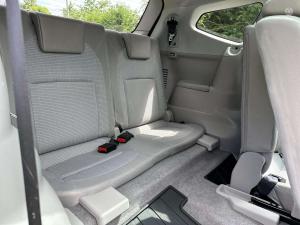 Black Nissan qashqai+2 2011 in Kaunas, with an engine capacity of 2.00 L and mileage of 197 thousand km for 4650 €, photo 26 on AUTOMOTO.COM.LV