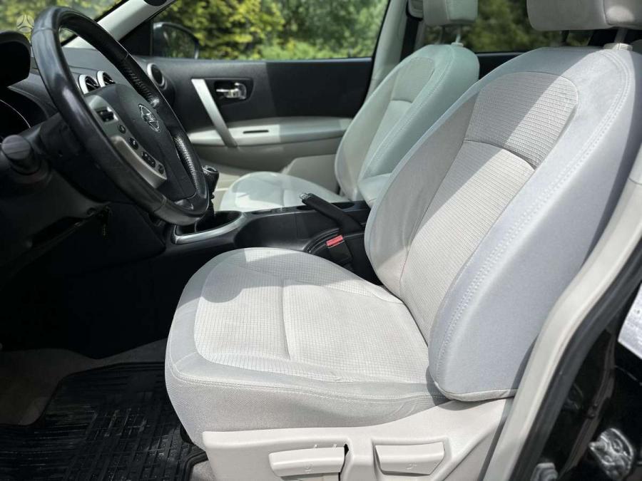 Black Nissan qashqai+2 2011 in Kaunas, with an engine capacity of 2.00 L and mileage of 197 thousand km for 4650 €, photo 29 on AUTOMOTO.COM.LV