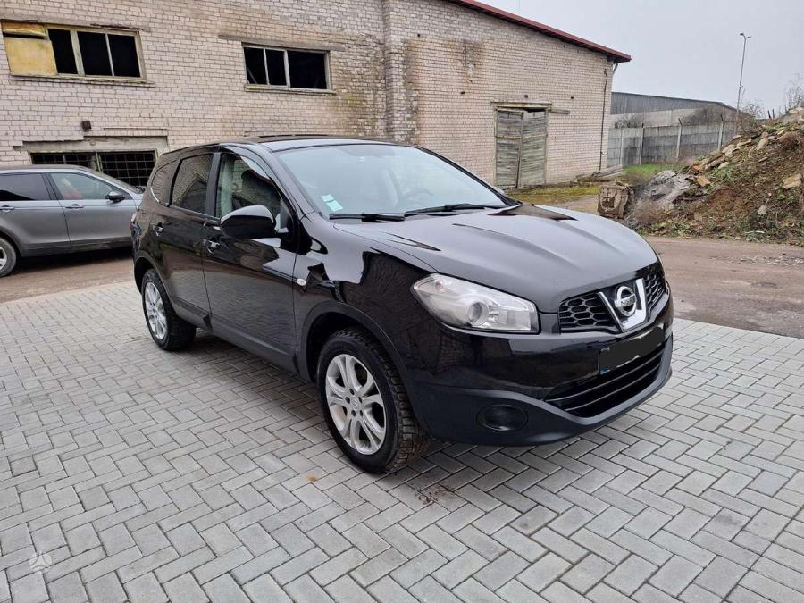 Melns Nissan qashqai+2 2012 Tauragė, ar dzinēja tilpumu 1.46 L un nobraukumu 193 tūkst. km par 5499 €, foto 3 vietnē AUTOMOTO.COM.LV