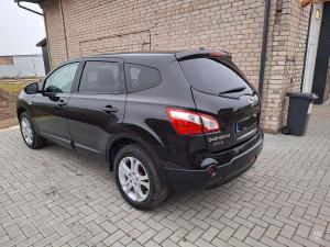 Melns Nissan qashqai+2 2012 Tauragė, ar dzinēja tilpumu 1.46 L un nobraukumu 193 tūkst. km par 5499 €, foto 4 vietnē AUTOMOTO.COM.LV