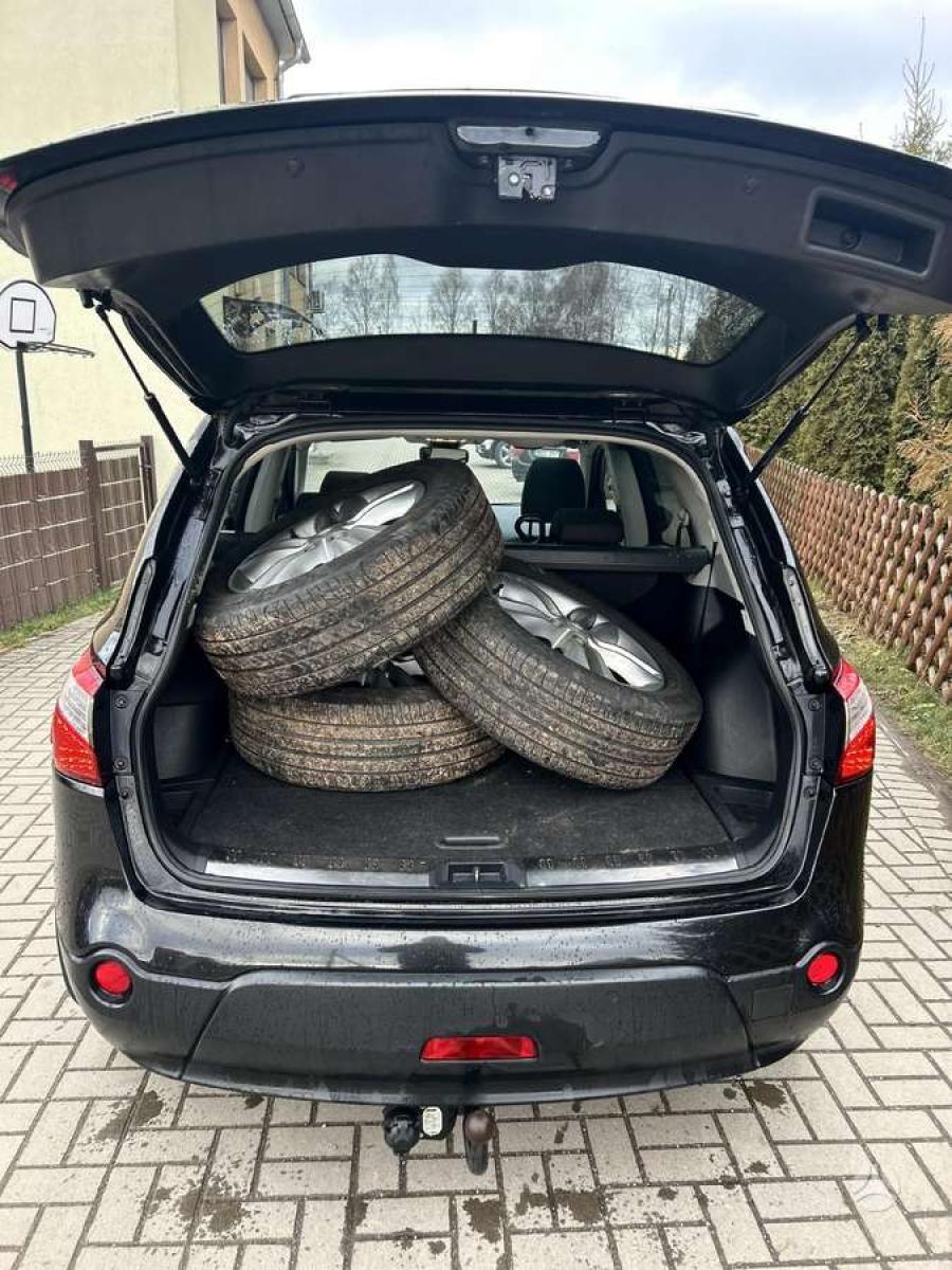Melns Nissan qashqai+2 2012 Kauņa, ar dzinēja tilpumu 1.46 L un nobraukumu 272 tūkst. km par 5600 €, foto 13 vietnē AUTOMOTO.COM.LV
