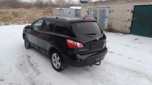 Black Nissan qashqai+2 2012 in Alytus, with an engine capacity of 1.60 L and mileage of 292 thousand km for 5199 €, photo 3 on AUTOMOTO.COM.LV