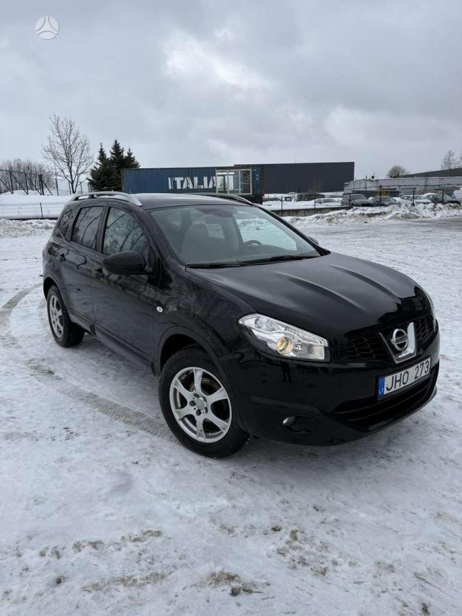 Black Nissan qashqai+2 2012 in Kaunas, with an engine capacity of 1.46 L and mileage of 211 thousand km for 5100 €, photo 3 on AUTOMOTO.COM.LV