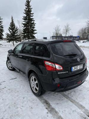 Black Nissan qashqai+2 2012 in Kaunas, with an engine capacity of 1.46 L and mileage of 211 thousand km for 5100 €, photo 12 on AUTOMOTO.COM.LV