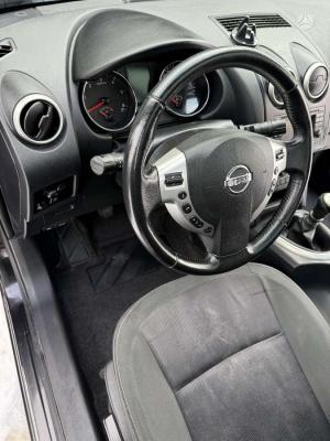 Black Nissan qashqai+2 2012 in Kaunas, with an engine capacity of 1.46 L and mileage of 211 thousand km for 5100 €, photo 24 on AUTOMOTO.COM.LV