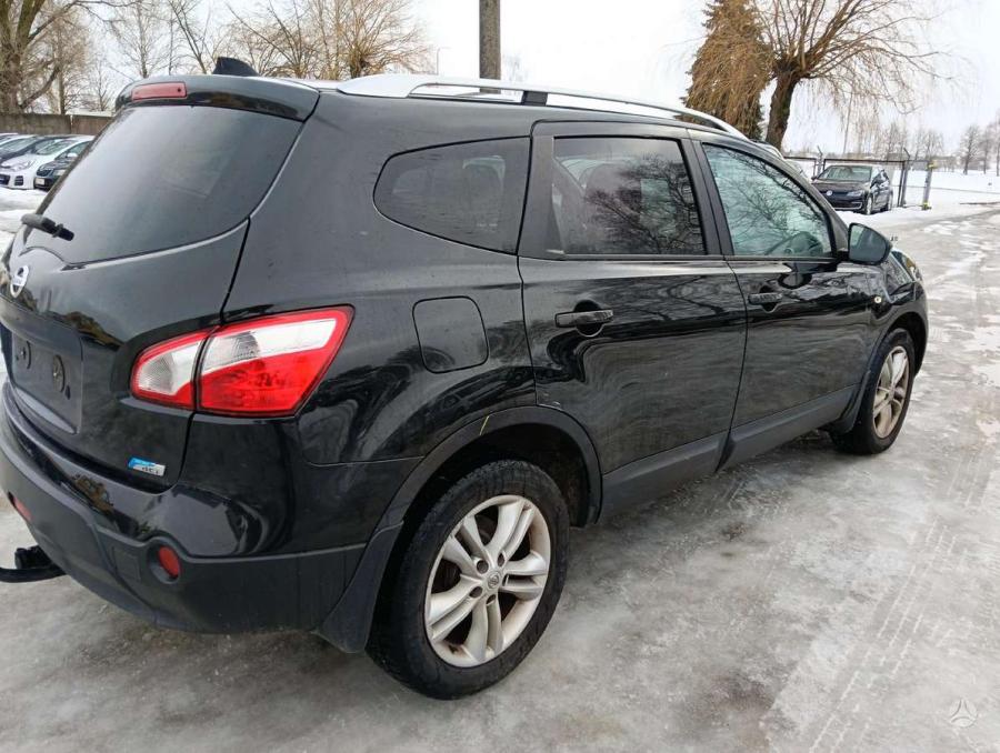 Melns Nissan qashqai+2 2012 Marijampole, ar dzinēja tilpumu 1.60 L un nobraukumu 292 tūkst. km par 3250 €, foto 6 vietnē AUTOMOTO.COM.LV