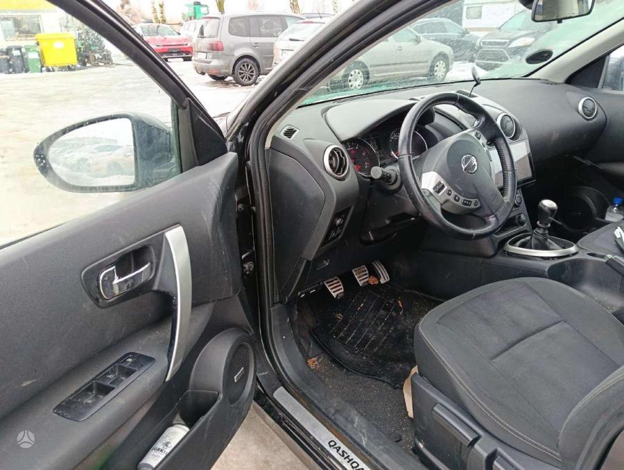 Melns Nissan qashqai+2 2012 Marijampole, ar dzinēja tilpumu 1.60 L un nobraukumu 292 tūkst. km par 3250 €, foto 20 vietnē AUTOMOTO.COM.LV