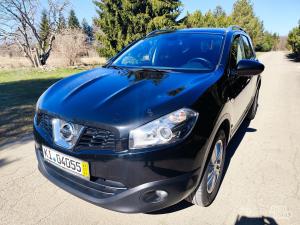 Black Nissan qashqai+2 2012 in Mazeikiai, with an engine capacity of 2.00 L and mileage of 243 thousand km for 6500 €, photo  on AUTOMOTO.COM.LV
