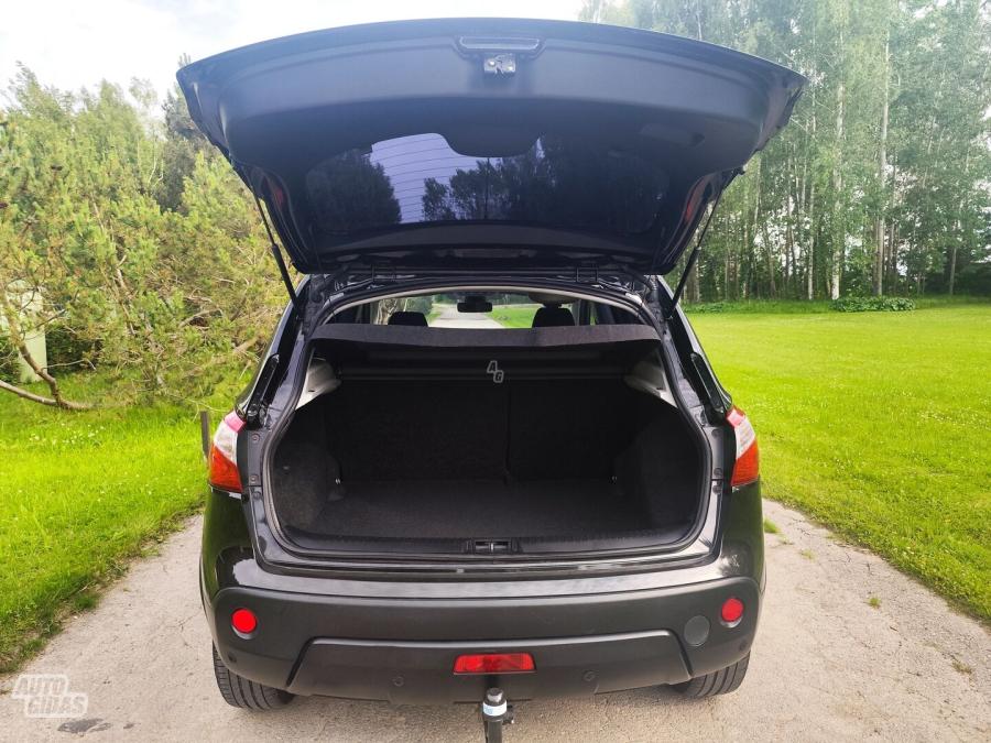 Melns Nissan qashqai+2 2012 Mažeikiai, ar dzinēja tilpumu 2.00 L un nobraukumu 227 tūkst. km par 6200 €, foto 11 vietnē AUTOMOTO.COM.LV