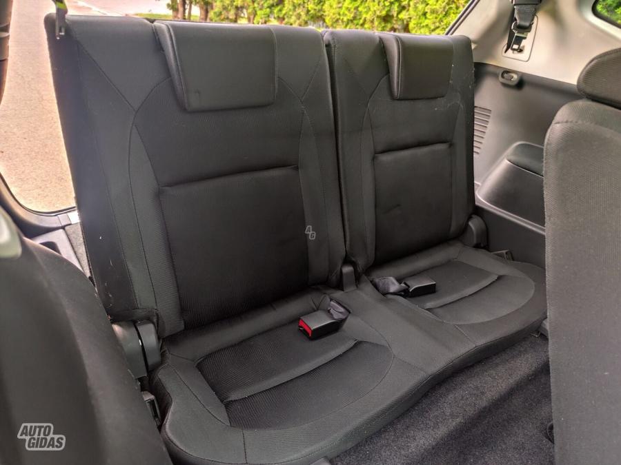Black Nissan qashqai+2 2012 in Mazeikiai, with an engine capacity of 1.60 L and mileage of 230 thousand km for 6400 €, photo 20 on AUTOMOTO.COM.LV