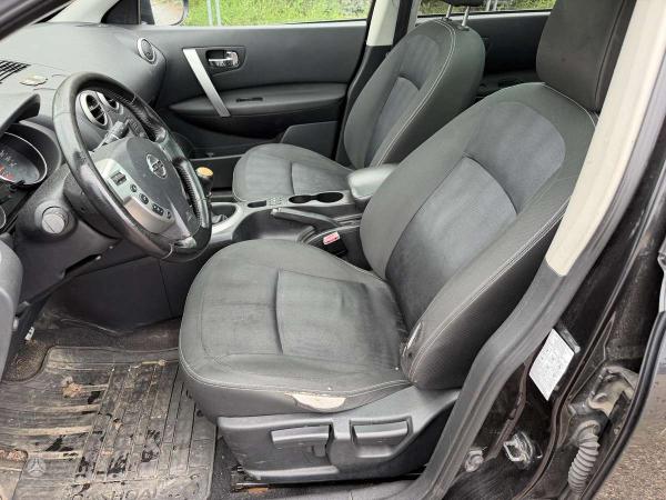 Black Nissan qashqai+2 2012 in Marijampole, with an engine capacity of 1.46 L and mileage of 299 thousand km for 4250 €, photo 9 on AUTOMOTO.COM.LV
