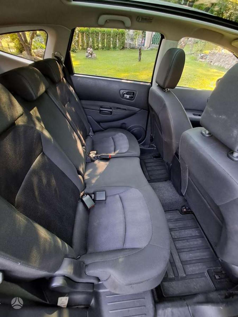 Melns Nissan qashqai+2 2012 Viļņa, ar dzinēja tilpumu 2.00 L un nobraukumu 182 tūkst. km par 3800 €, foto 7 vietnē AUTOMOTO.COM.LV