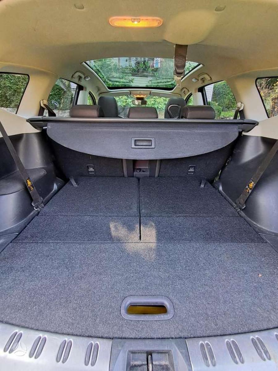 Melns Nissan qashqai+2 2012 Viļņa, ar dzinēja tilpumu 2.00 L un nobraukumu 182 tūkst. km par 3800 €, foto 8 vietnē AUTOMOTO.COM.LV