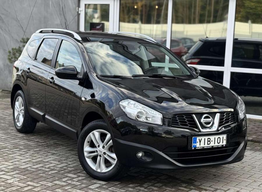 Black Nissan qashqai+2 2012 in Radviliskis, with an engine capacity of 1.60 L and mileage of 234 thousand km for 5750 €, photo 3 on AUTOMOTO.COM.LV
