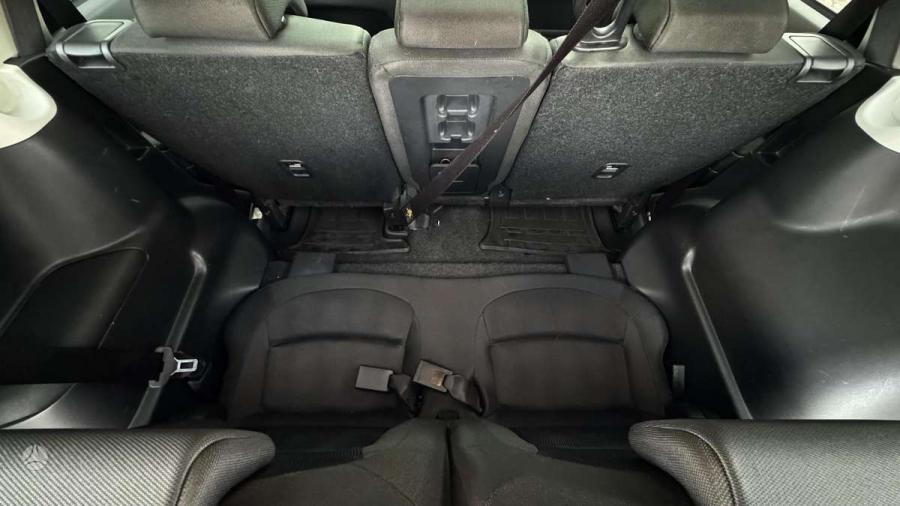 Black Nissan qashqai+2 2012 in Radviliskis, with an engine capacity of 1.60 L and mileage of 234 thousand km for 5750 €, photo 30 on AUTOMOTO.COM.LV