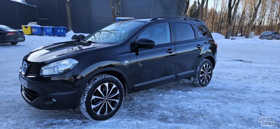 Black Nissan qashqai+2 2013 in Kaunas, with an engine capacity of 1.50 L and mileage of 324 thousand km for 4999 €, photo 2 on AUTOMOTO.COM.LV