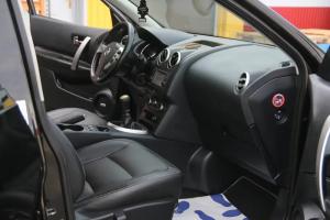 Черный Ниссан Кашкай 2 2013 в Рига, объемом двигателя 1.60 л и пробегом 217 тыс. км за 6990 €, фото 13 на AUTOMOTO.COM.LV