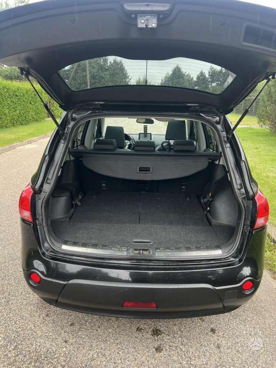 Melns Nissan qashqai+2 2009 Viļņa, ar dzinēja tilpumu 2.00 L un nobraukumu 253 tūkst. km par 3500 €, foto 10 vietnē AUTOMOTO.COM.LV