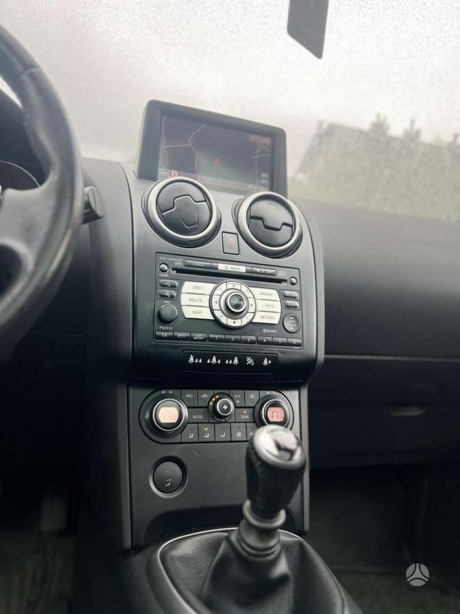 Melns Nissan qashqai+2 2009 Viļņa, ar dzinēja tilpumu 2.00 L un nobraukumu 253 tūkst. km par 3500 €, foto 14 vietnē AUTOMOTO.COM.LV