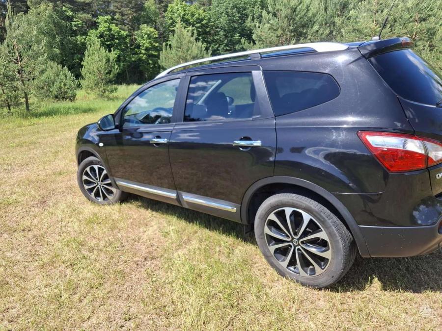 Melns Nissan qashqai+2 2011 Viļņa, ar dzinēja tilpumu 2.00 L un nobraukumu 183 tūkst. km par 5000 €, foto 3 vietnē AUTOMOTO.COM.LV