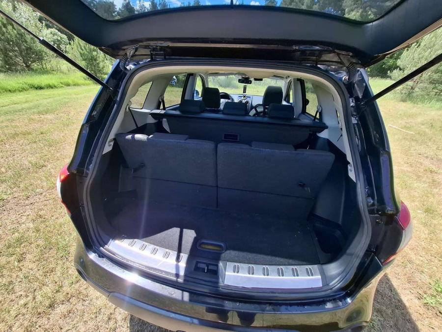 Melns Nissan qashqai+2 2011 Viļņa, ar dzinēja tilpumu 2.00 L un nobraukumu 183 tūkst. km par 5000 €, foto 12 vietnē AUTOMOTO.COM.LV