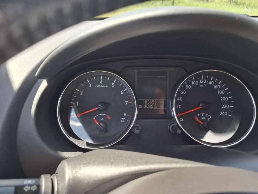 Melns Nissan qashqai+2 2011 Viļņa, ar dzinēja tilpumu 2.00 L un nobraukumu 183 tūkst. km par 5000 €, foto 15 vietnē AUTOMOTO.COM.LV