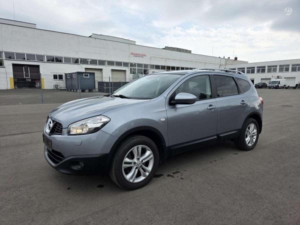 Blue Nissan qashqai+2 2011 in Marijampole, with an engine capacity of 2.00 L and mileage of 220 thousand km for 5500 €, photo 2 on AUTOMOTO.COM.LV