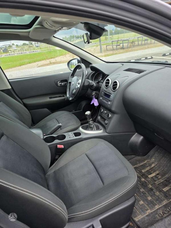 Blue Nissan qashqai+2 2012 in Marijampole, with an engine capacity of 2.00 L and mileage of 225 thousand km for 4500 €, photo 7 on AUTOMOTO.COM.LV