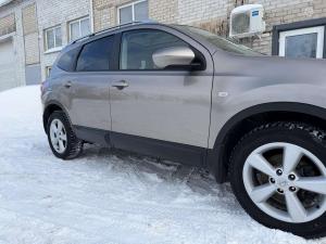 Brown Nissan qashqai+2 2008 in Kaunas, with an engine capacity of 2.00 L and mileage of 317 thousand km for 3750 €, photo 10 on AUTOMOTO.COM.LV