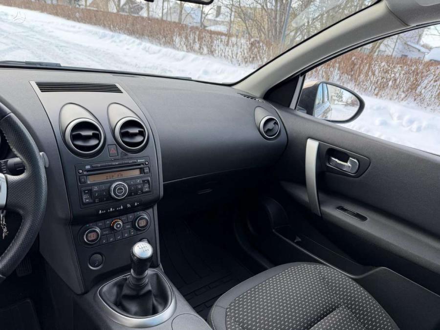 Brown Nissan qashqai+2 2008 in Kaunas, with an engine capacity of 2.00 L and mileage of 317 thousand km for 3750 €, photo 24 on AUTOMOTO.COM.LV