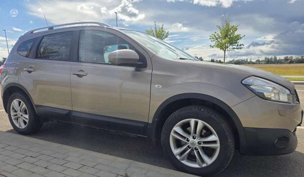 Brown Nissan qashqai+2 2011 in Marijampole, with an engine capacity of 1.46 L and mileage of 360 thousand km for 4750 €, photo 6 on AUTOMOTO.COM.LV
