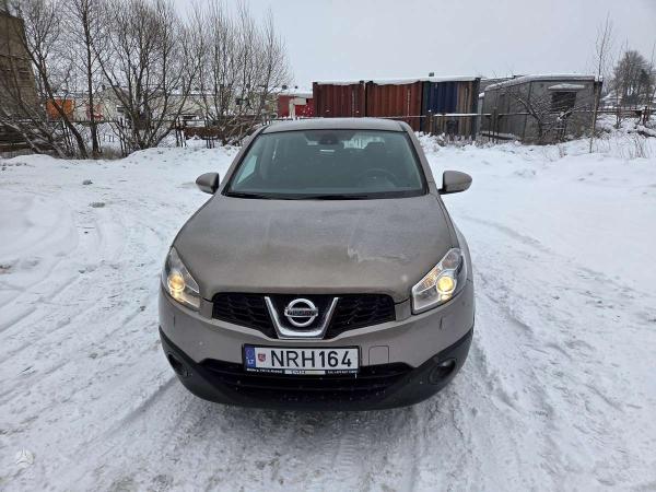 Brown Nissan qashqai+2 2012 in Klaipeda, with an engine capacity of 1.60 L and mileage of 306 thousand km for 3100 €, photo 3 on AUTOMOTO.COM.LV