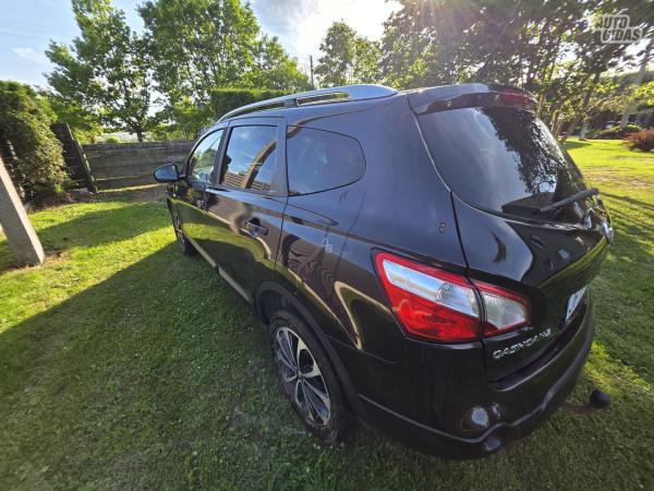 Brown Nissan qashqai+2 2012 in Mazeikiai, with an engine capacity of 1.50 L and mileage of 283 thousand km for 6000 €, photo 6 on AUTOMOTO.COM.LV