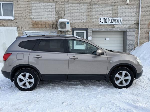 Nissan qashqai+2 2008 in Kaunas, with an engine capacity of 2.00 L and mileage of 317 thousand km for 3350 €, photo 3 on AUTOMOTO.COM.LV