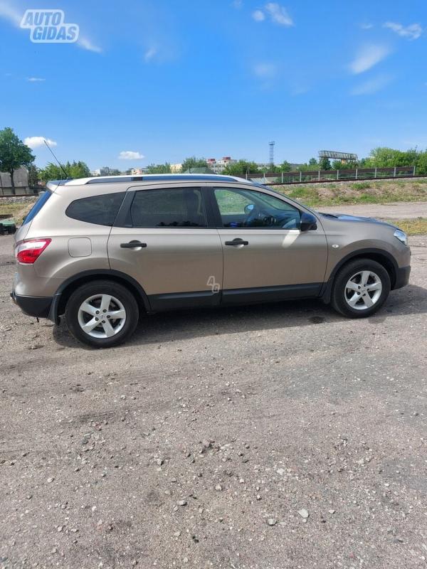 Nissan qashqai+2 2010 in Marijampole, with an engine capacity of 1.60 L and mileage of 276 thousand km for 4200 €, photo 5 on AUTOMOTO.COM.LV