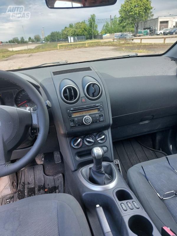 Nissan qashqai+2 2010 in Marijampole, with an engine capacity of 1.60 L and mileage of 276 thousand km for 4200 €, photo 10 on AUTOMOTO.COM.LV